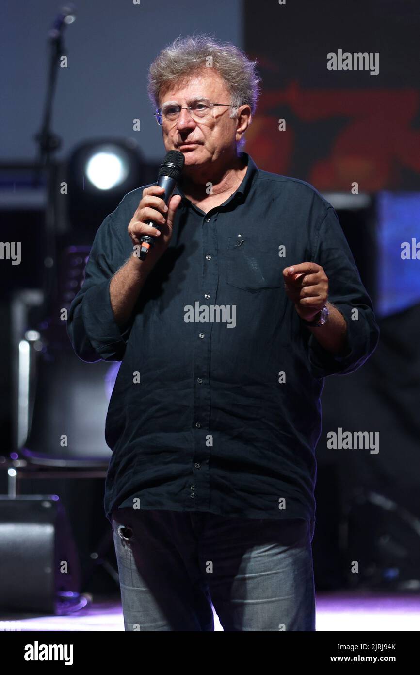 Red ronnie hi-res stock photography and images - Alamy