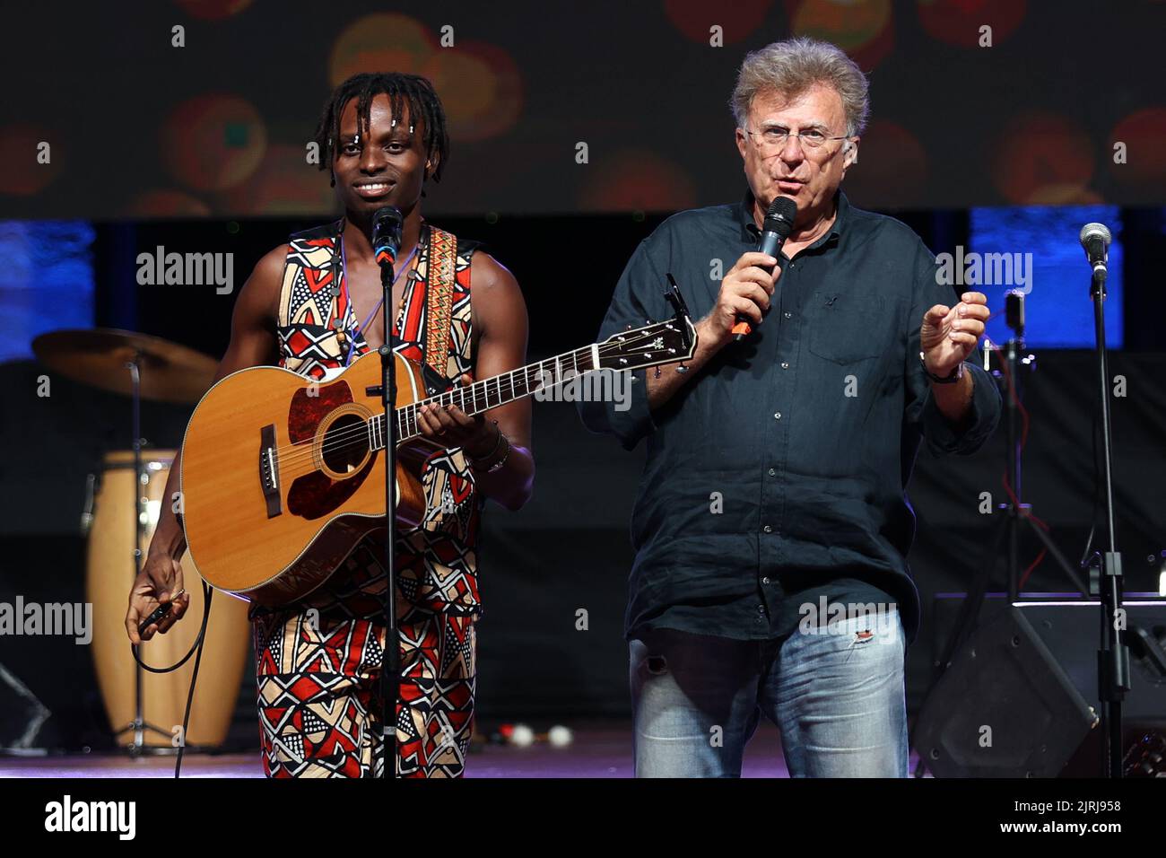 pictured Red Ronnie and Chris Obhei Stock Photo - Alamy