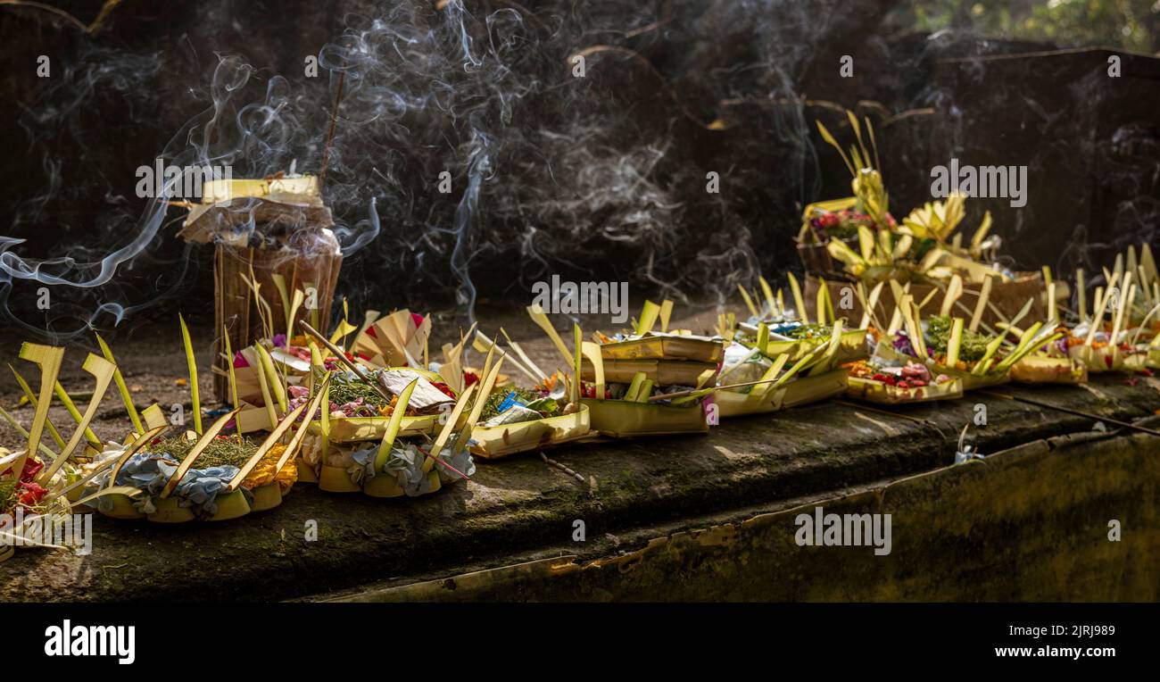 Traditional balinese offering baskets hi-res stock photography and ...