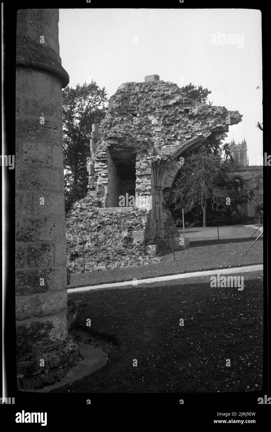 Somerset english building ruins Black and White Stock Photos & Images ...