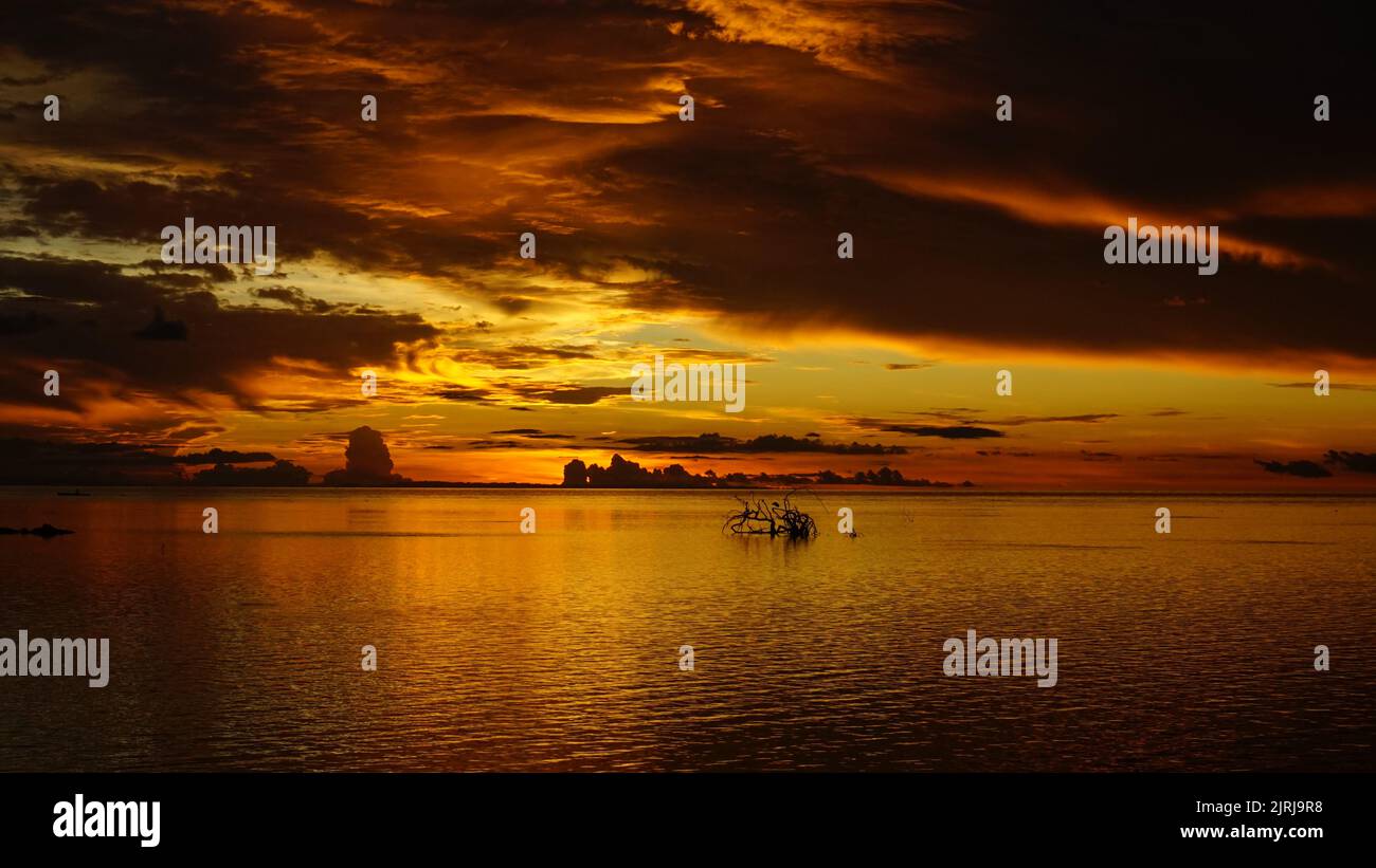 Canigao Island Sunset Sky Stock Photo - Alamy