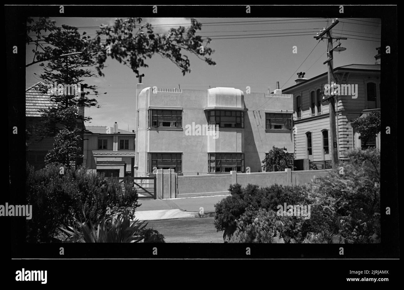 Williamson Housing in Wellington : Fitzherbert Terrace, 1940s ...