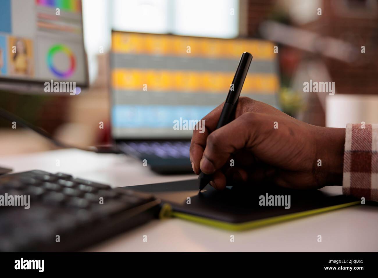 Media photographer using retouching hi-res stock photography and images ...