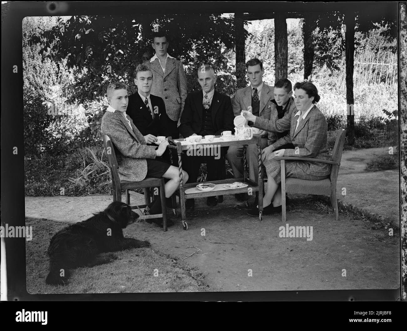 Charlie walker and brothers family hi-res stock photography and images ...