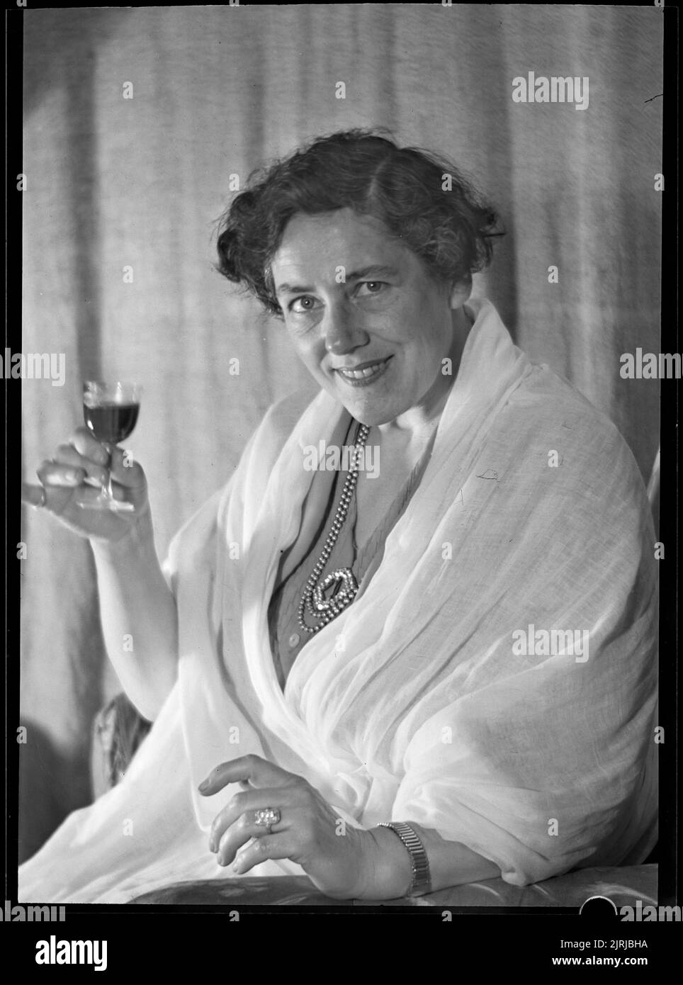 Mrs Mitchell and child, Rimu Street, 1951-1957, Wellington, by J.W ...