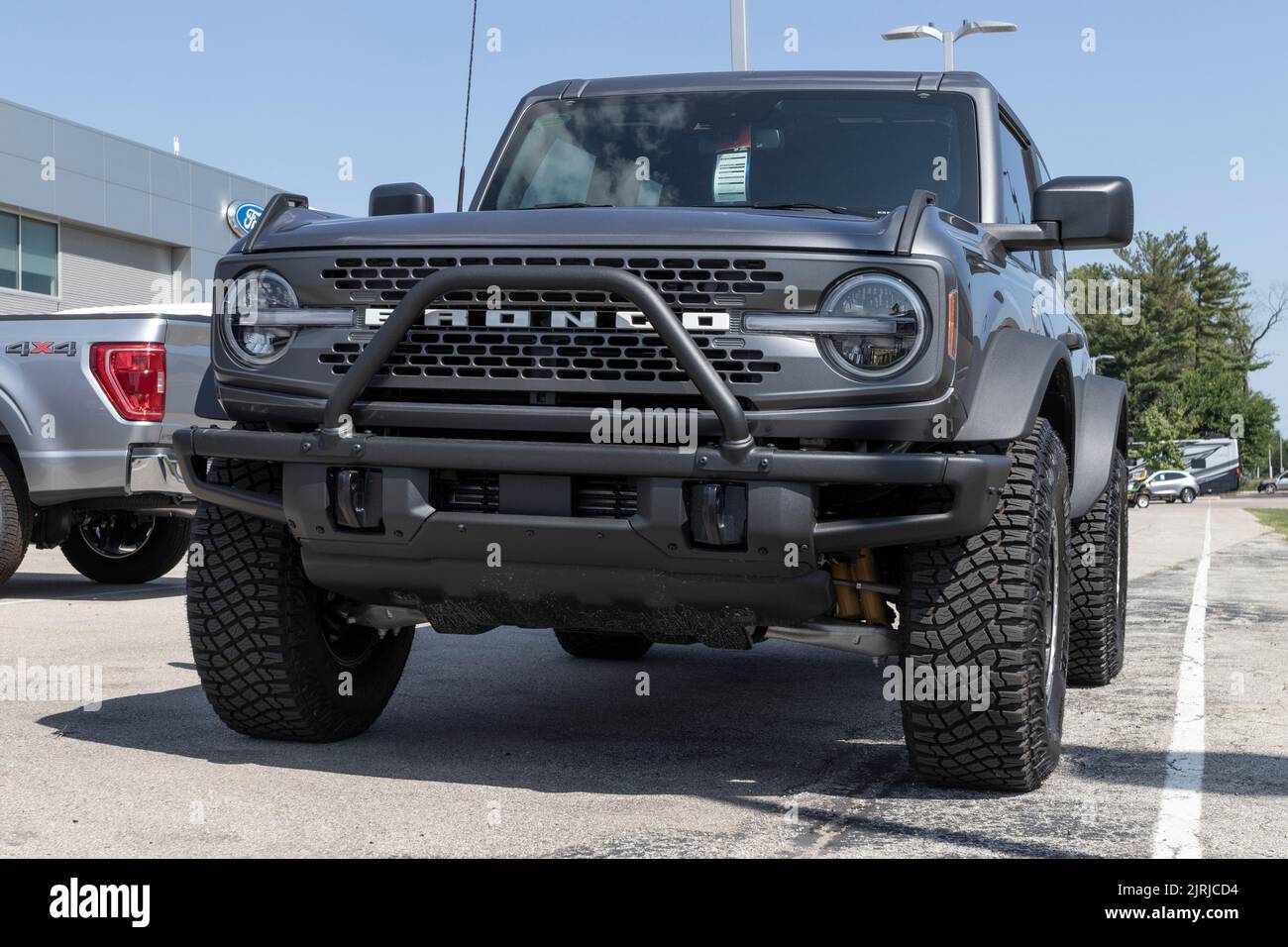 Ford f150 in road hi-res stock photography and images - Alamy