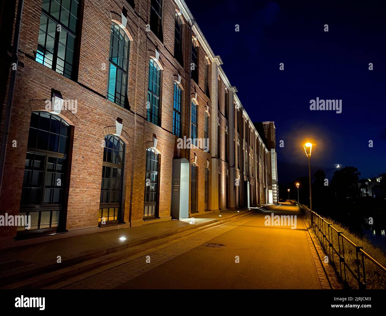 Old mill industrial estate hi-res stock photography and images - Alamy
