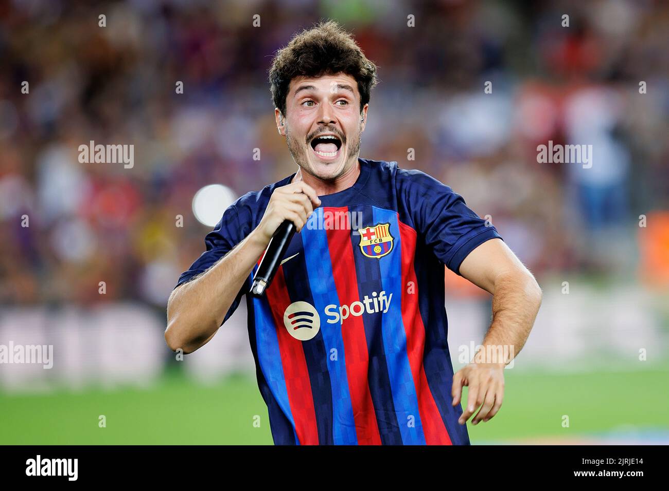Barcelona, Spain. 24th Aug, 2022. Miki Nunez sings prior to the ...