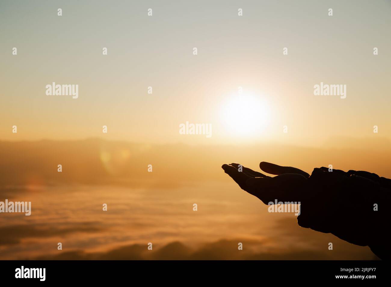 Sun on female hand. Silhouette of hand holding sun, Environmental ...