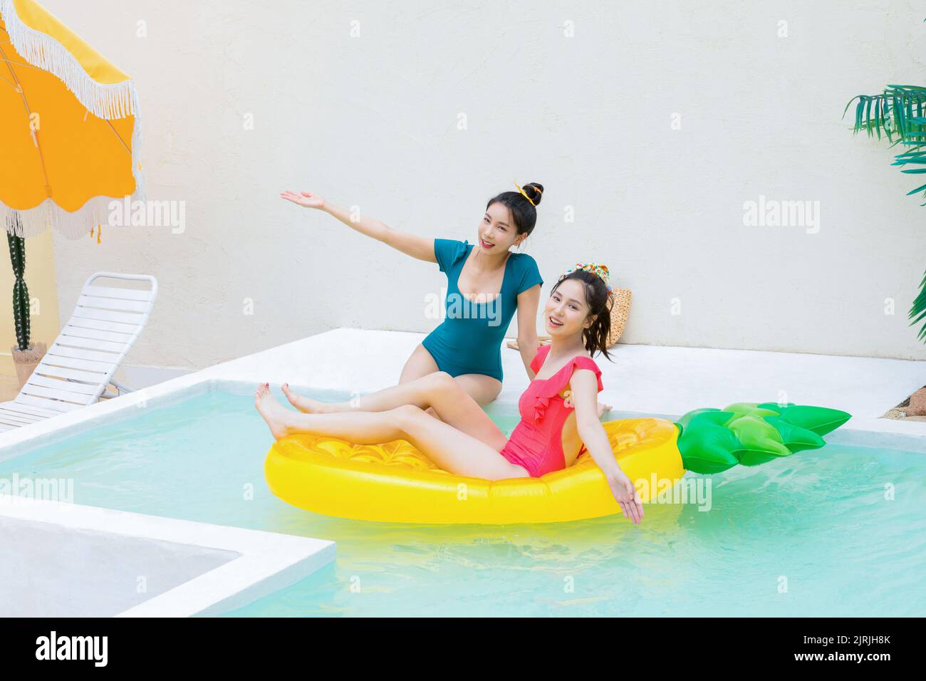 Summer Vacation Trip With Friends Concept Series Korean Beautiful Asian Young Women Sitting On