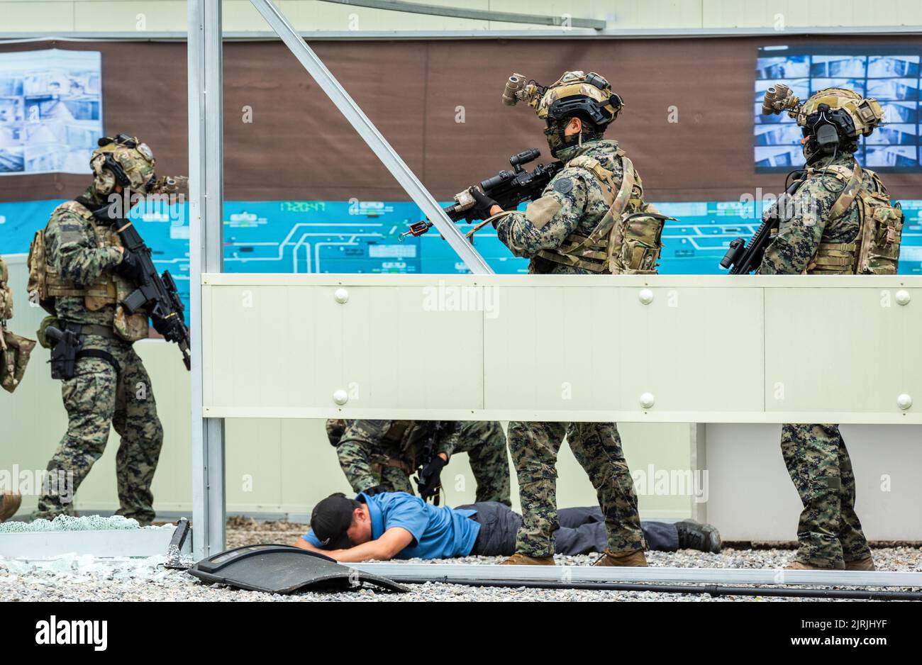 Seoul, South Korea. 24th Aug, 2022. South Korean soldiers participate ...