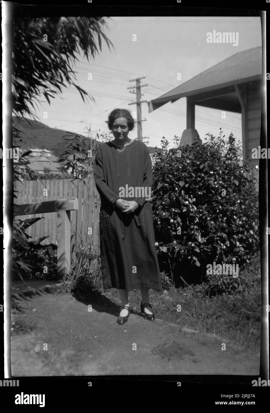 Eva Cooper, 1910s, New Zealand, by William Saunderson Cooper. Gift of ...