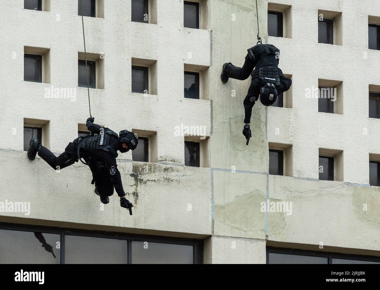 South Korean soldiers participate in an anti-terror drill on the ...