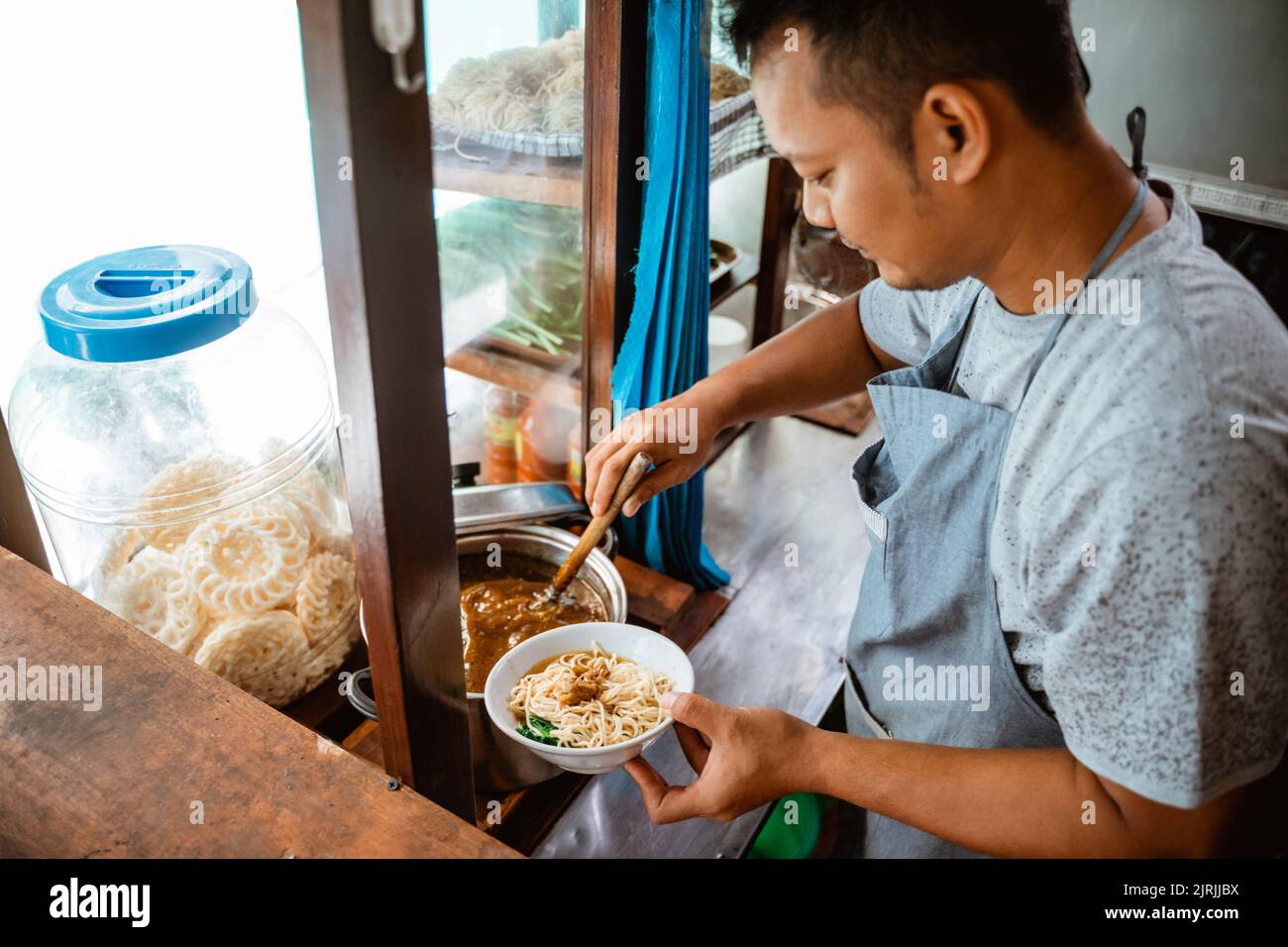 Food stall preparing seasoning chicken hi-res stock photography and ...