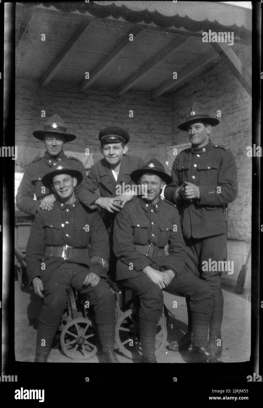 [Soldiers], circa 1917, by Len Casbolt Stock Photo - Alamy