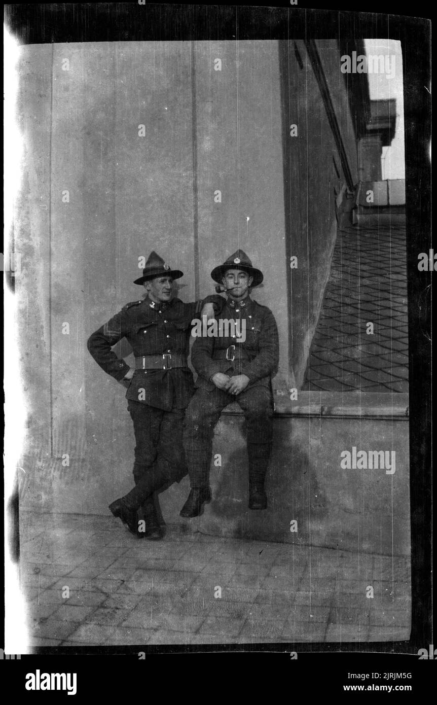 1917 soldiers two Black and White Stock Photos & Images - Alamy