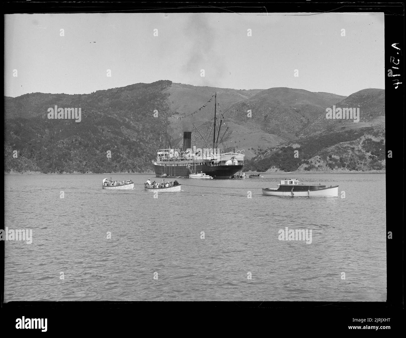 SS Marama, 1930s, by William Hall Raine Stock Photo - Alamy