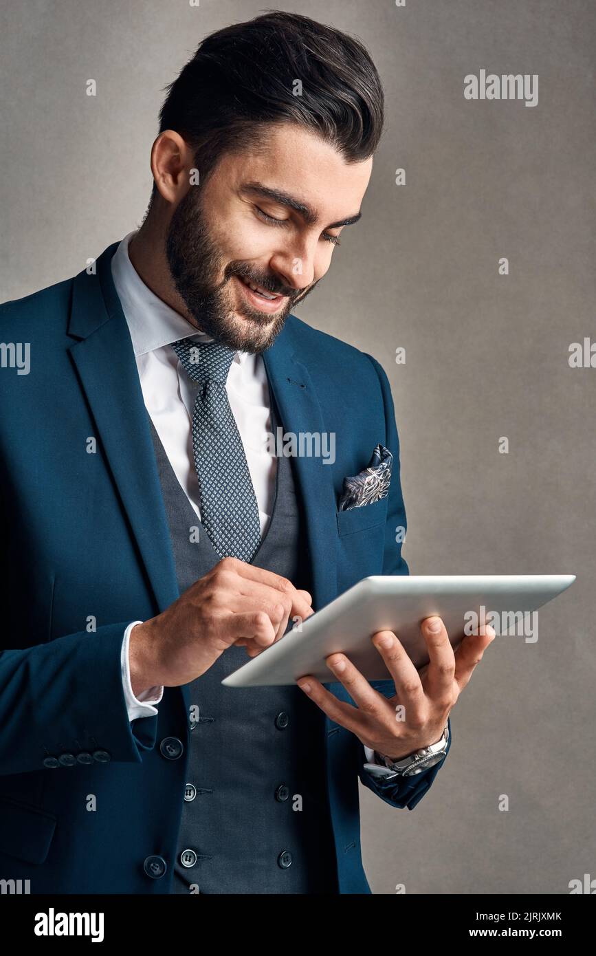 Smart dressed young people hi-res stock photography and images - Alamy