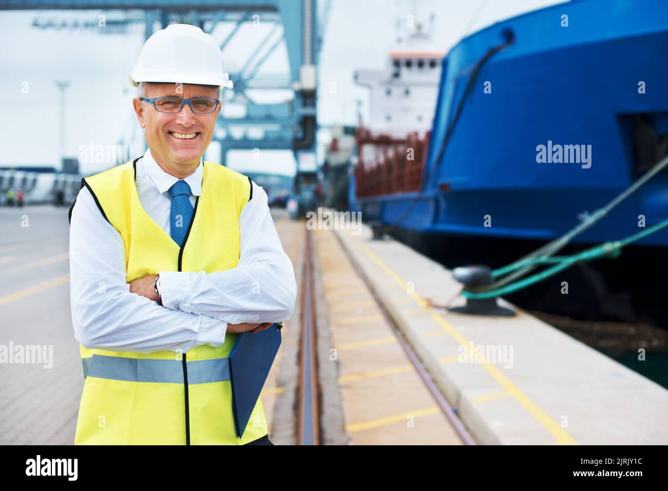 Businessman outside a warehouse hi-res stock photography and images - Alamy