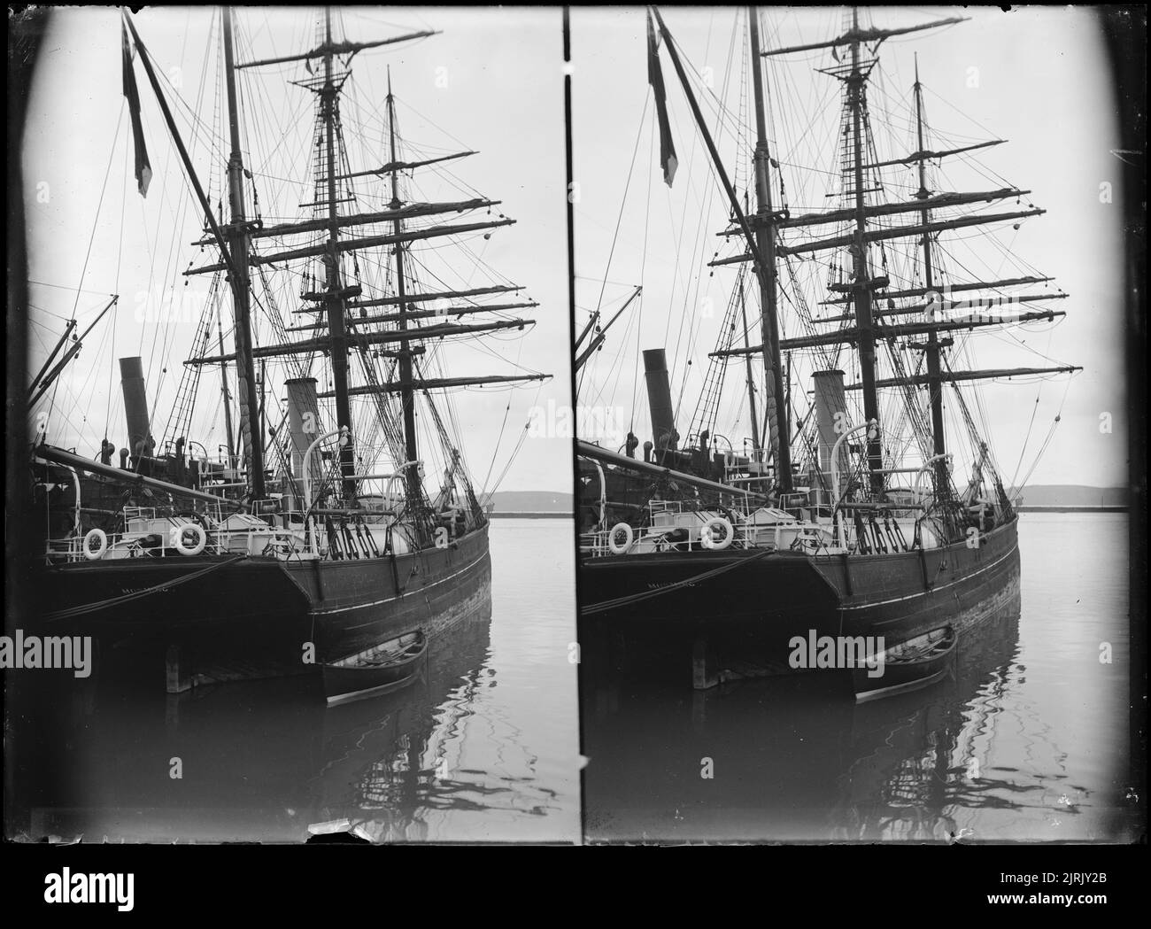 Scotts first expedition returned ship hi-res stock photography and ...