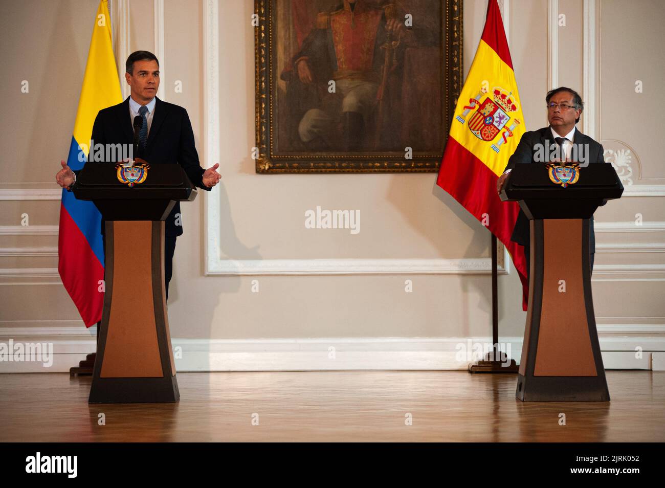 Spain's government president Pedro Sanchez (Left) and Colombia's ...