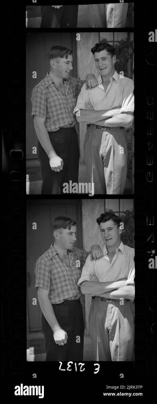 Robert nicholls and friend robert nicholls and friend hi-res stock photography and images - Alamy