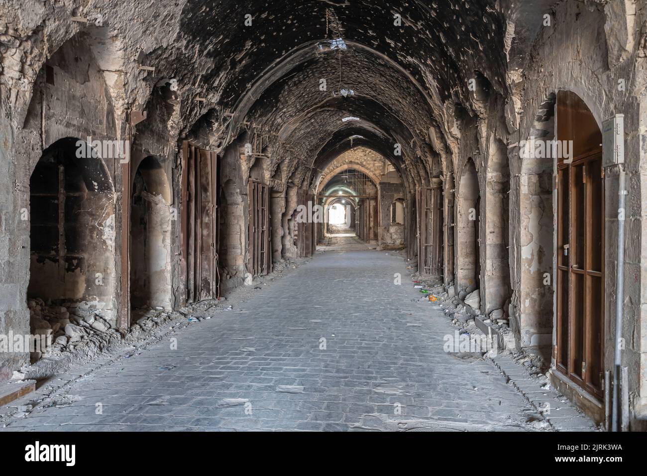 Aleppo souk ruin hi-res stock photography and images - Alamy
