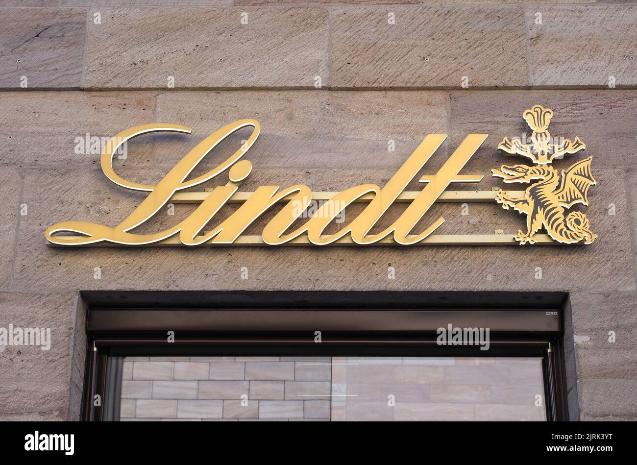 Lindt sign hi-res stock photography and images - Alamy