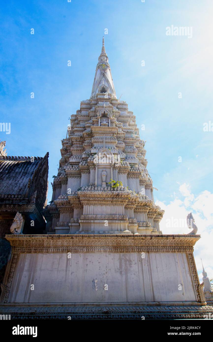 Phnom srey temple hi-res stock photography and images - Alamy
