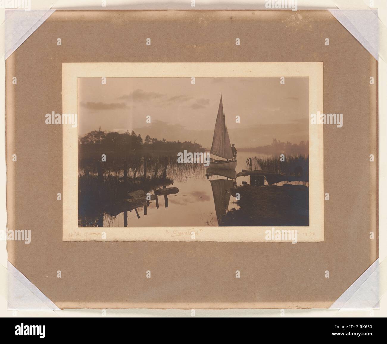 H e gaze hi-res stock photography and images - Alamy