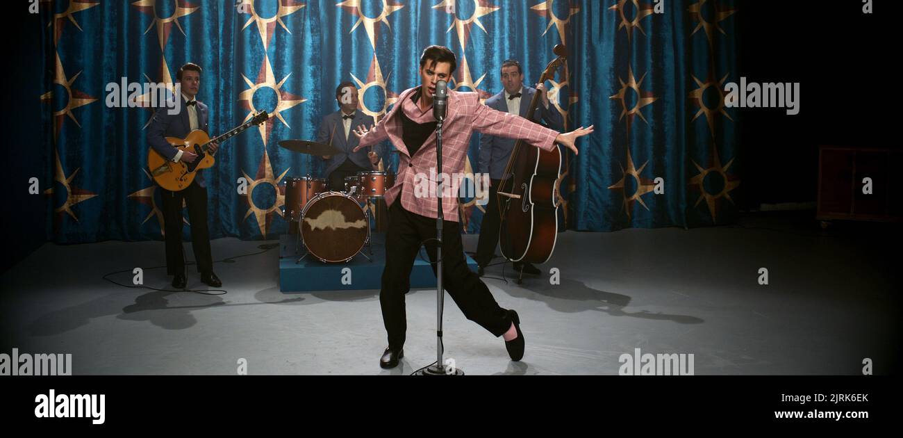 AUSTIN BUTLER in ELVIS (2022), directed by BAZ LUHRMANN. Credit: WARNER ...