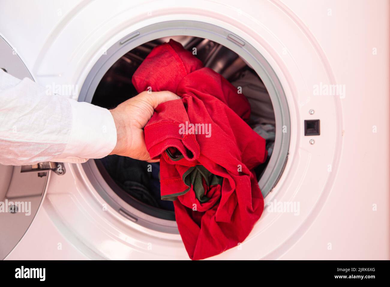 Front loading dryer hi-res stock photography and images - Alamy