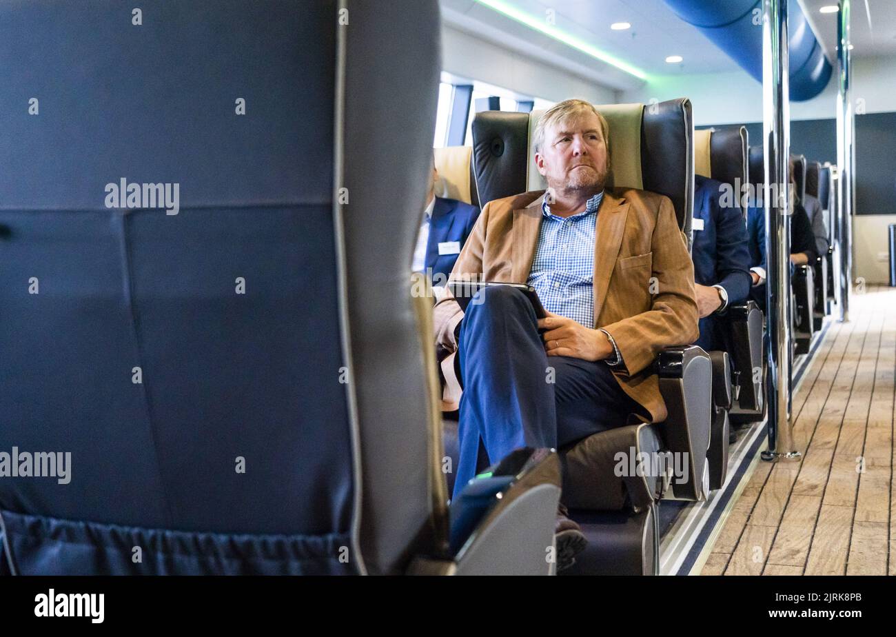 2022-08-25 09:26:32 SCHEVENINGEN - King Willem-Alexander aboard the ...