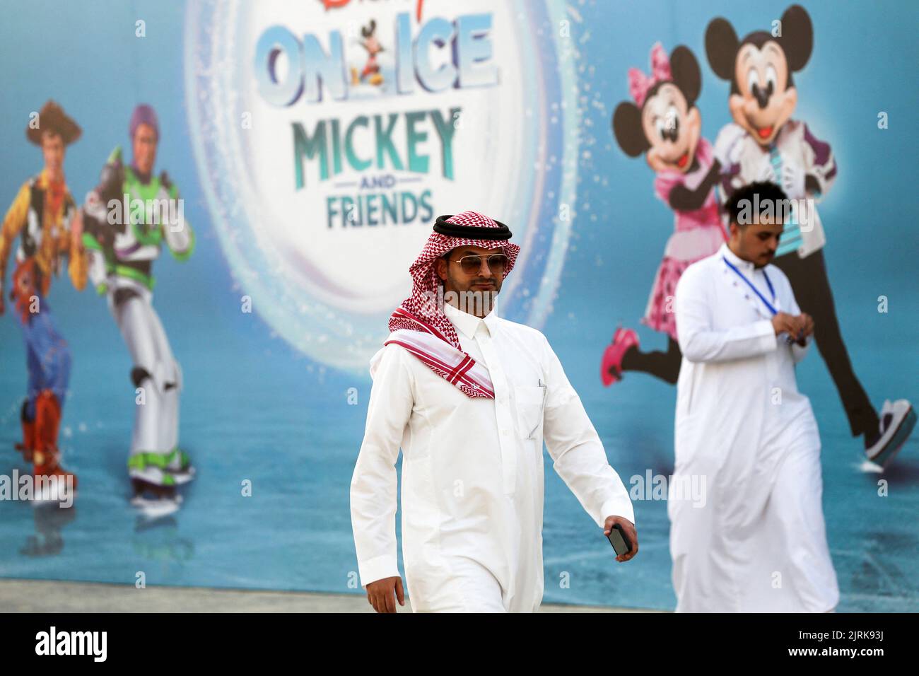 Disney on ice 2022 hi-res stock photography and images - Alamy