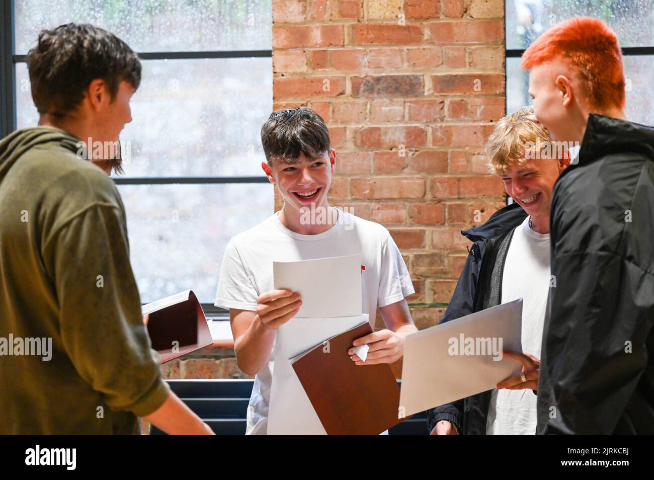 Gcse exams 2022 hi-res stock photography and images - Alamy