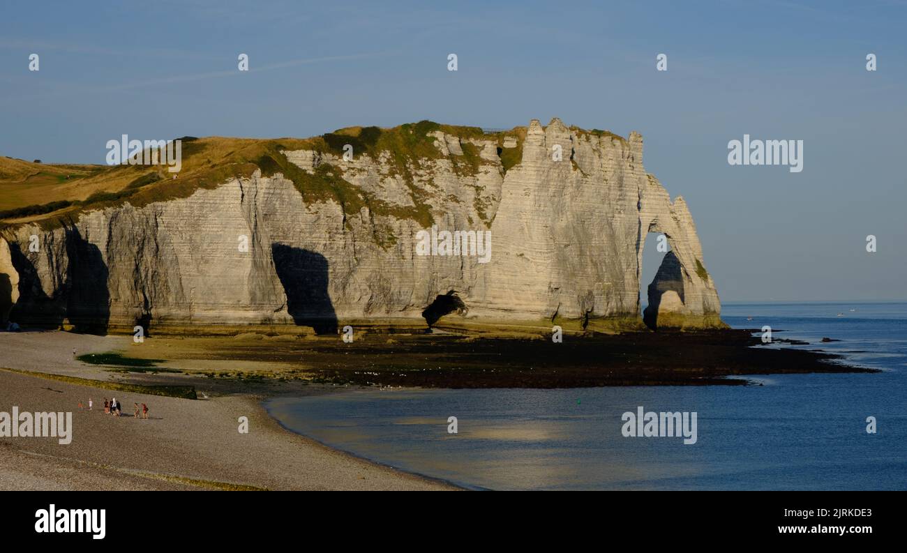 White cliffs at Etretat, Normandy Stock Photo - Alamy