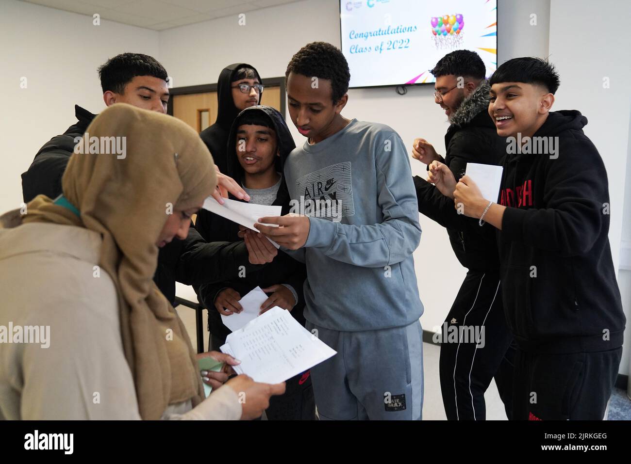 Gcses 2022 hi-res stock photography and images - Alamy