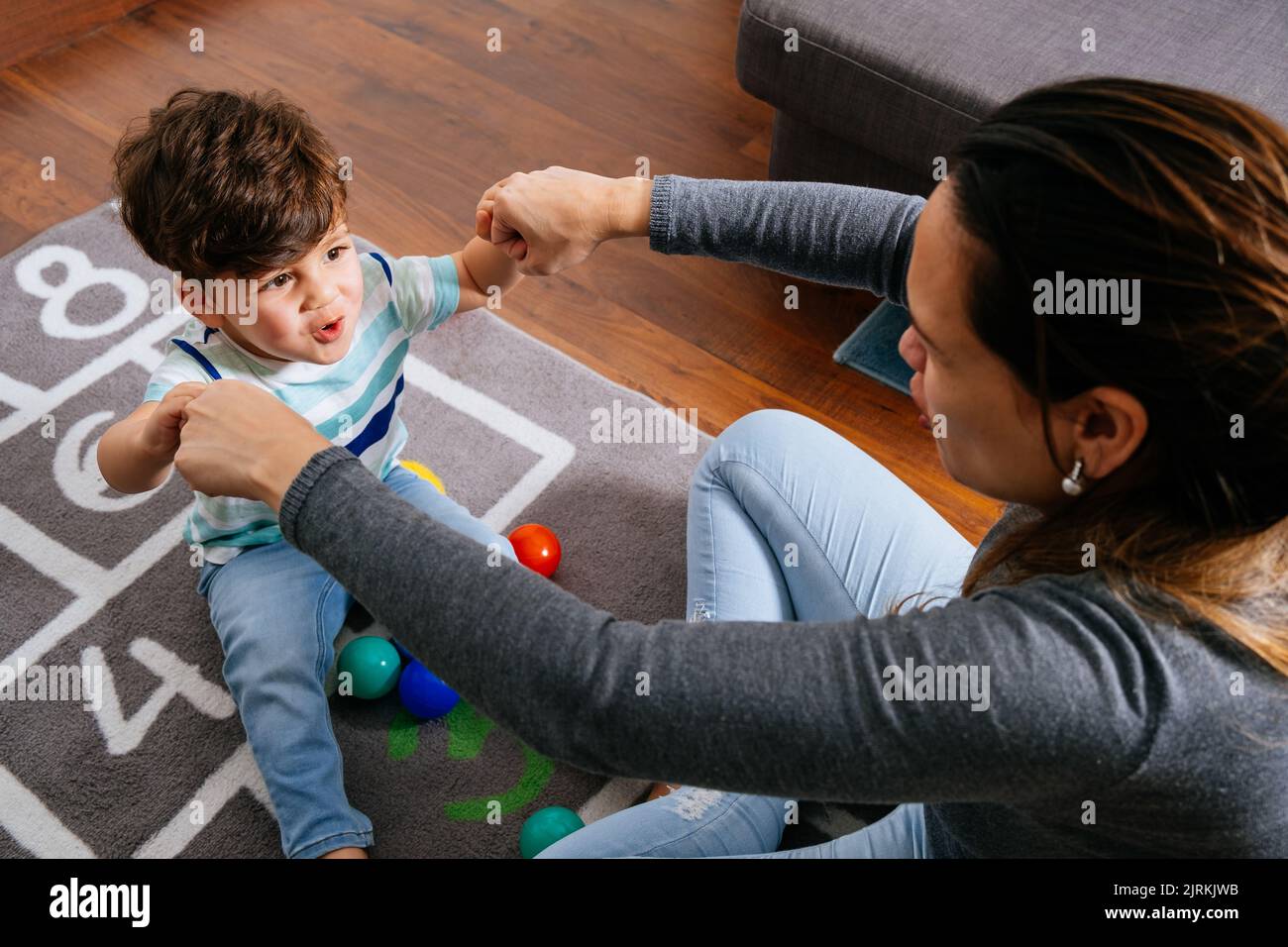 Boy clapping hands hi-res stock photography and images - Alamy