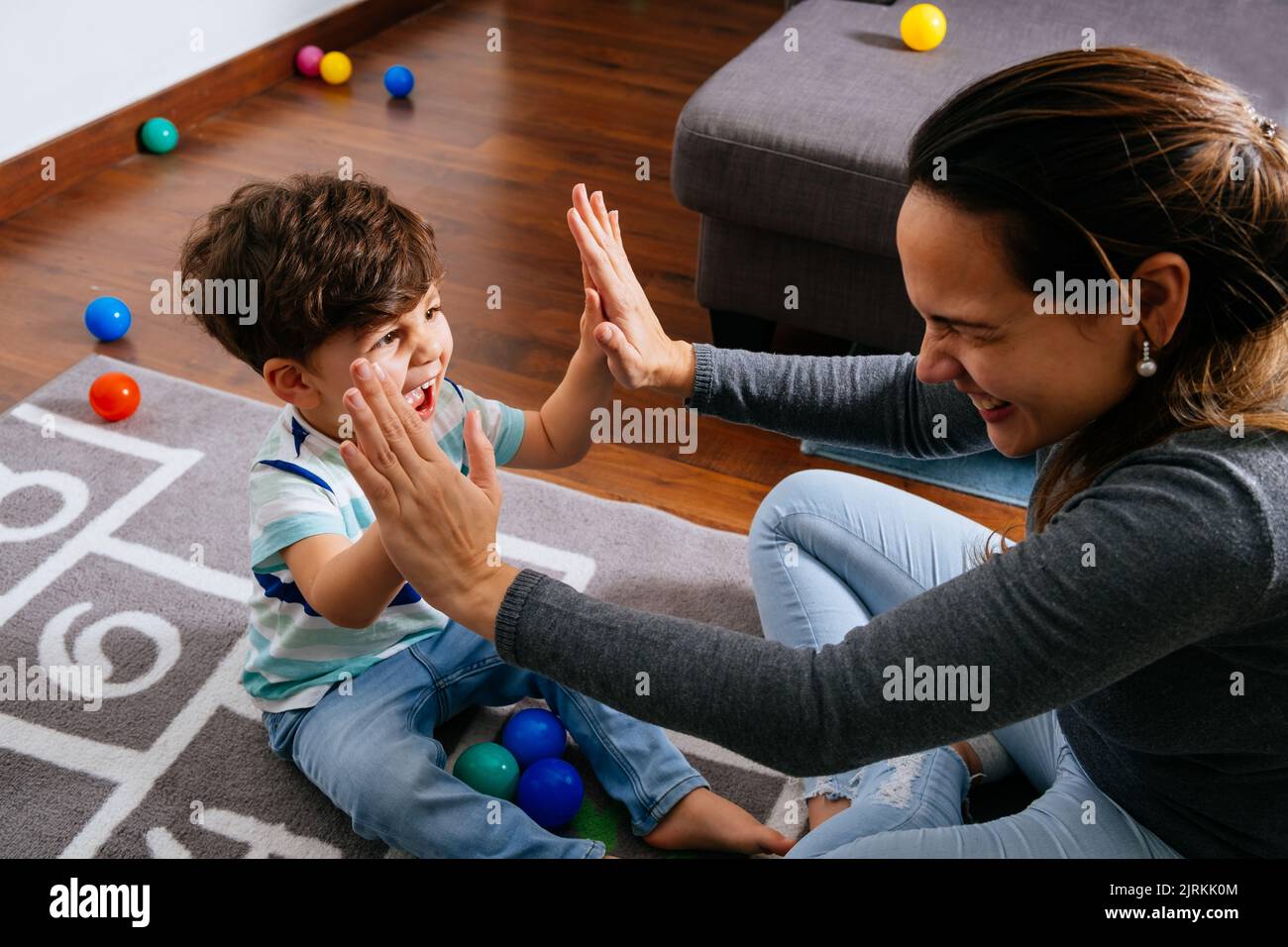 Boy clapping hands hi-res stock photography and images - Alamy