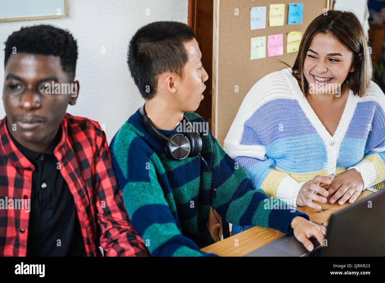 School laptop asia hi-res stock photography and images - Alamy