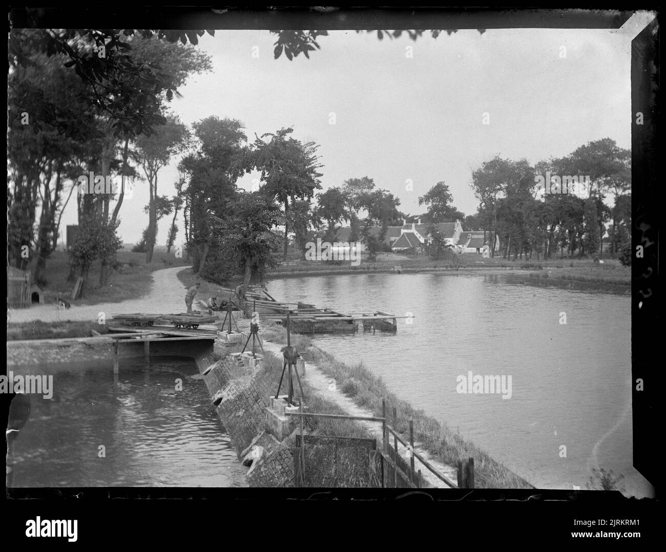 George crombie hi-res stock photography and images - Alamy