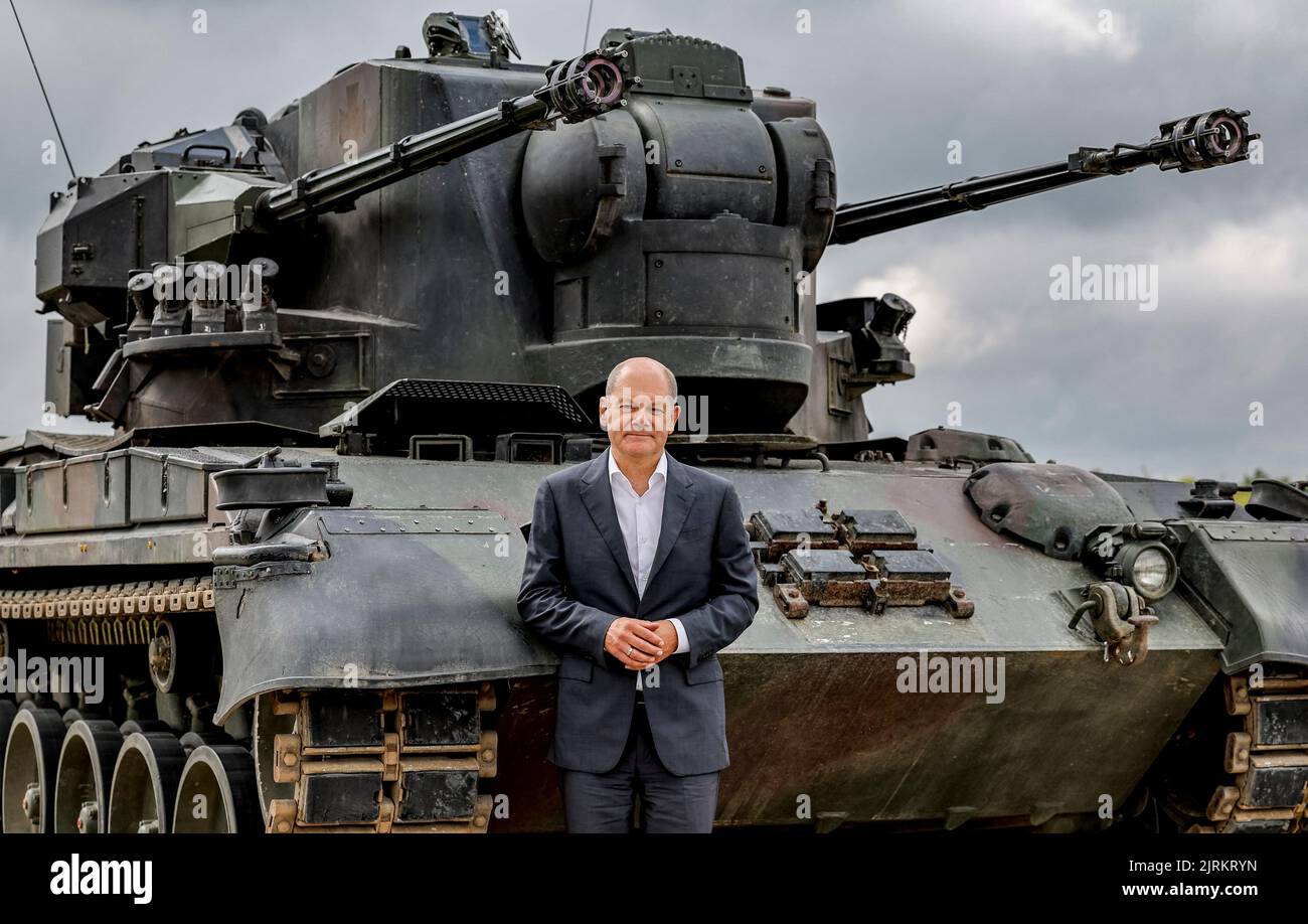 Gepard self propelled anti aircraft gun hi-res stock photography and images - Alamy