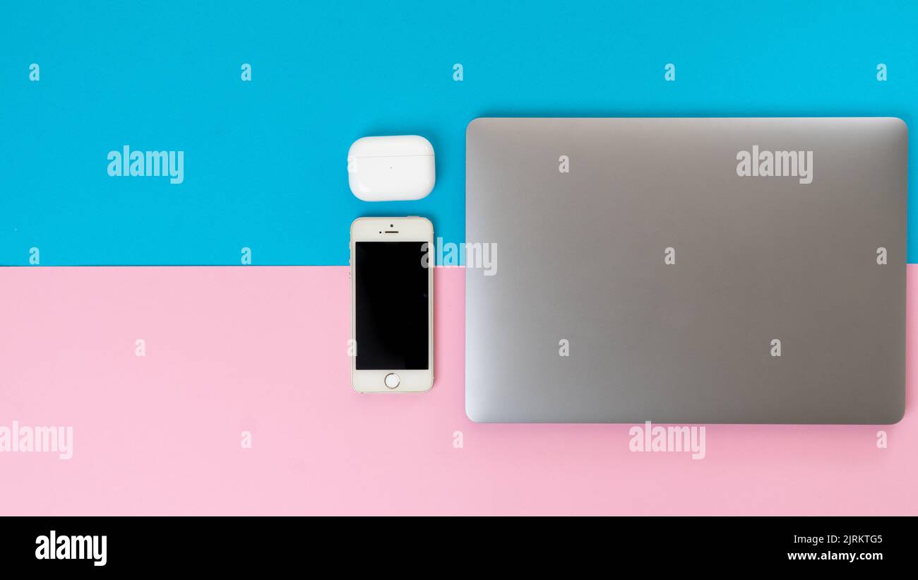 Study gadgets hi-res stock photography and images - Alamy