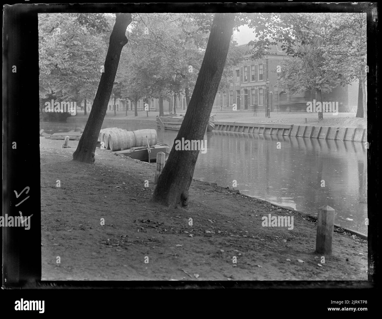 George crombie hi-res stock photography and images - Alamy