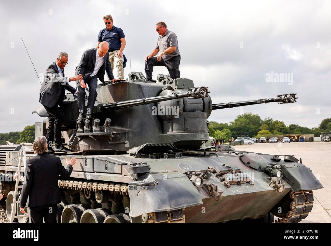Gepard self propelled anti aircraft gun hi-res stock photography and images - Alamy