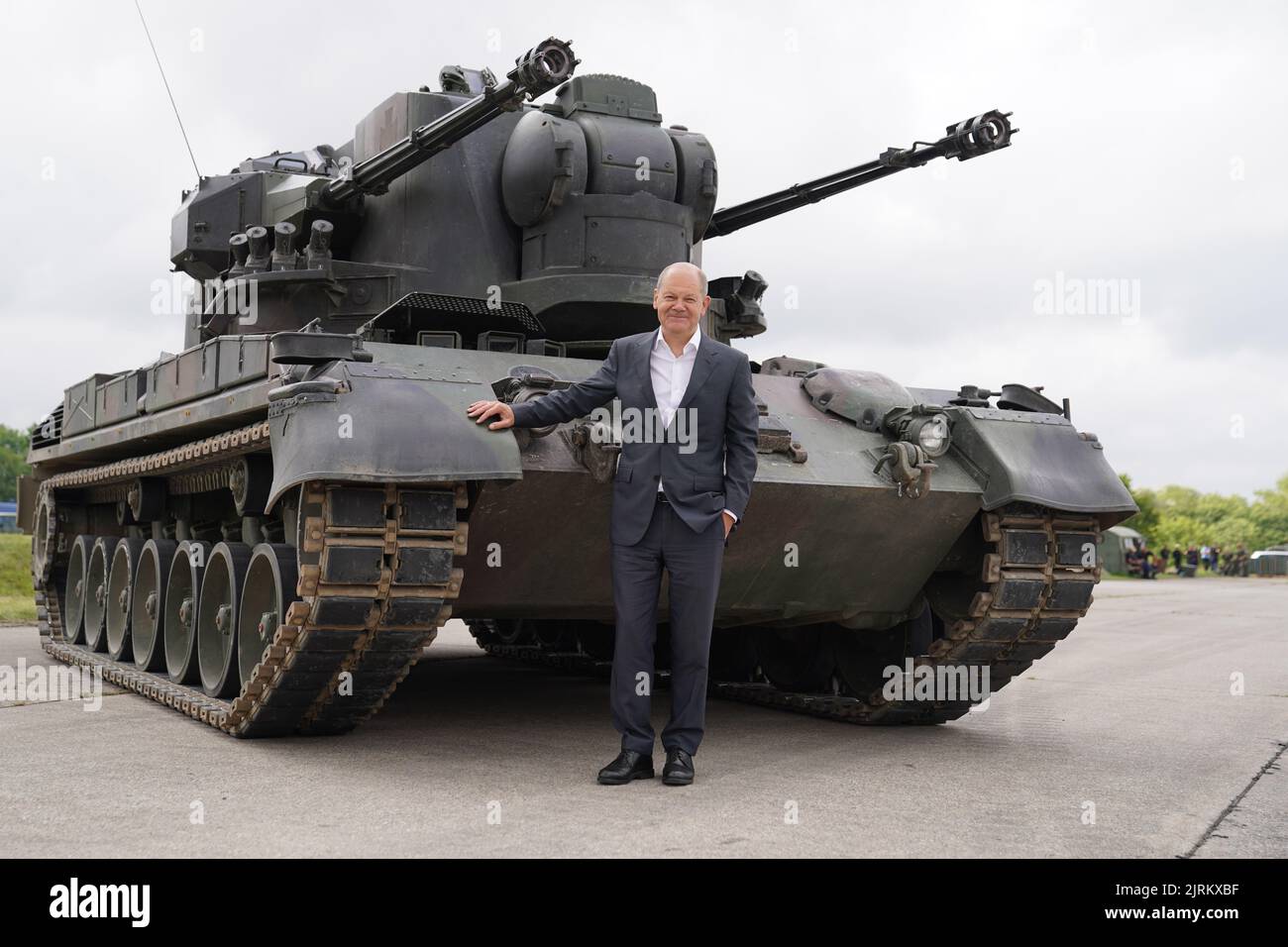 Putlos, Germany. 25th Aug, 2022. German Chancellor Olaf Scholz (SPD) visits the training program ...