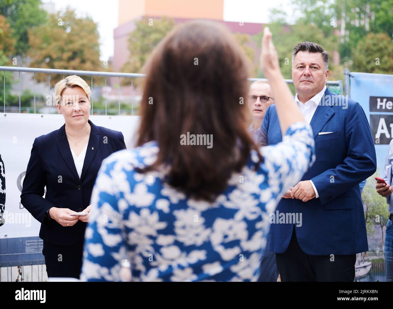 Snezana michaelis hi-res stock photography and images - Alamy