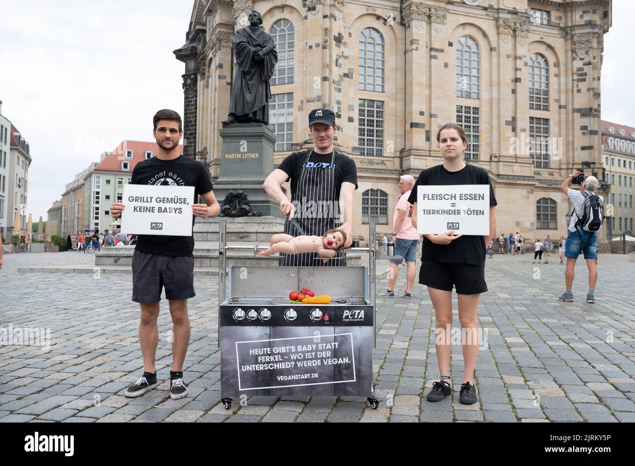 Dresden, Germany. 25th Aug, 2022. Participants of an action of the ...