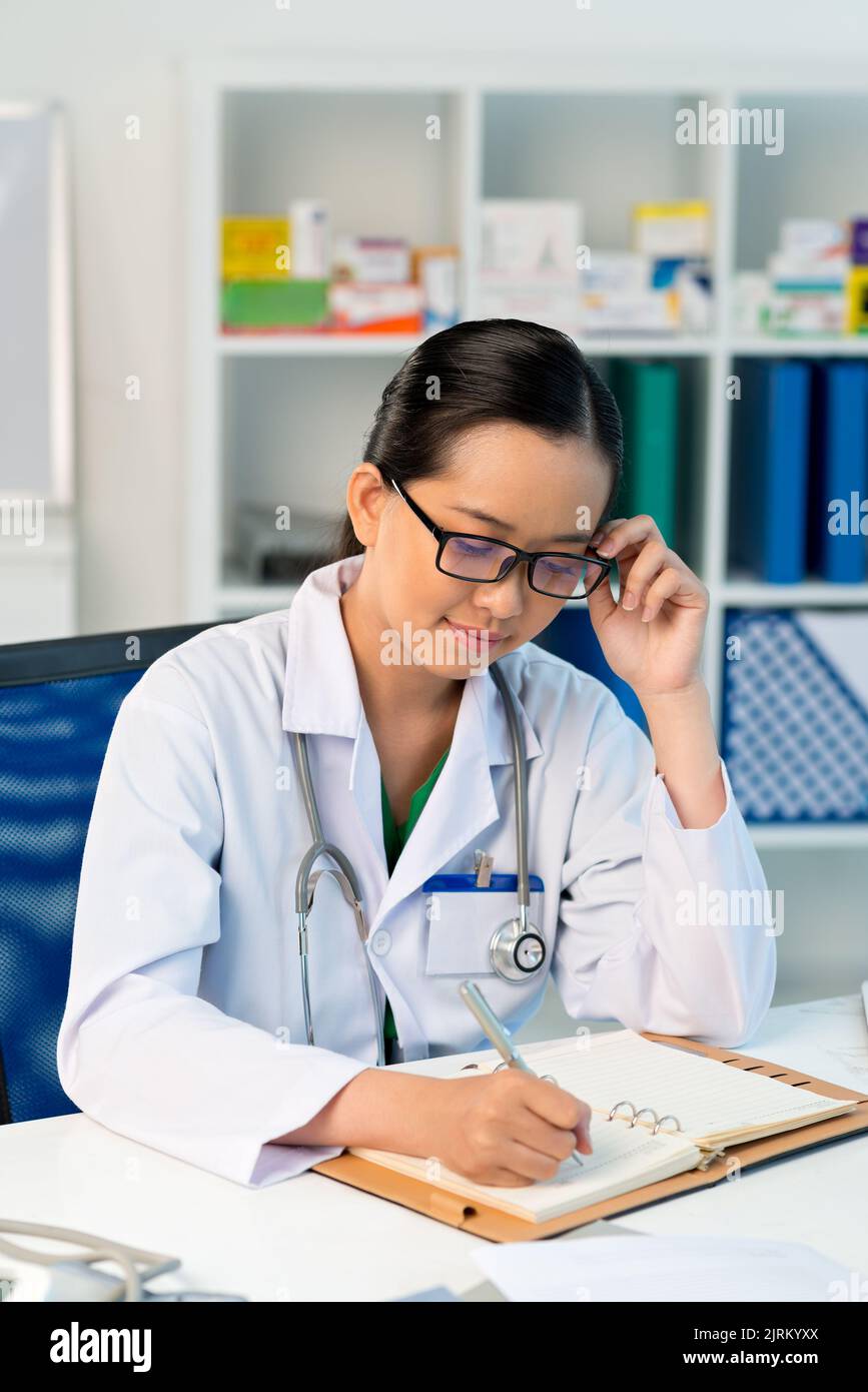 Medicine planner hi-res stock photography and images - Alamy