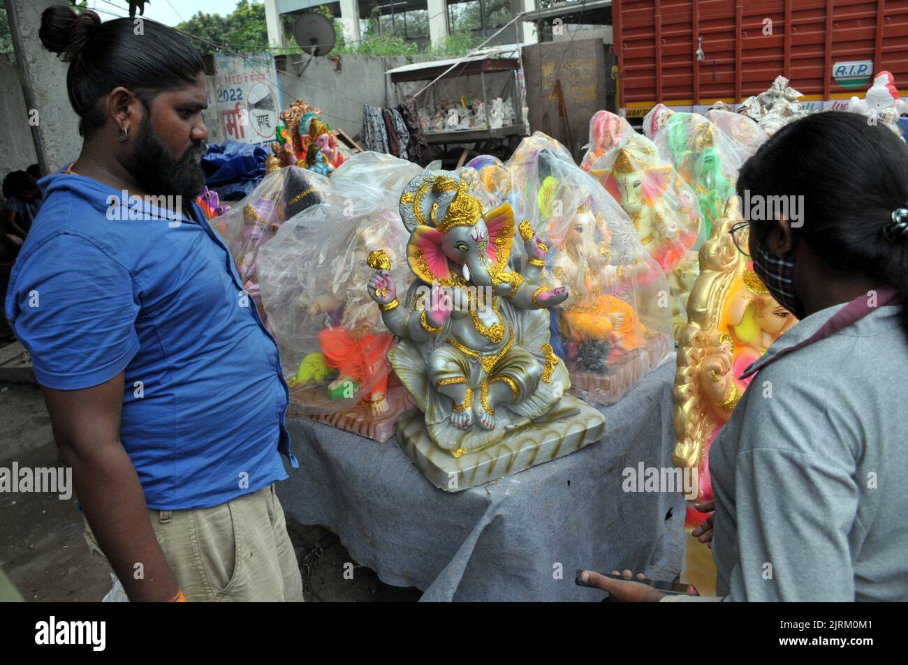 Eco friendly hindu festival hi-res stock photography and images - Alamy